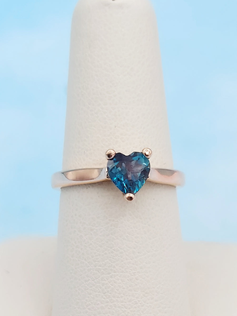 Alexandrite Heart Ring - 10K Rose Gold - Marie's Exclusive – Marie's ...